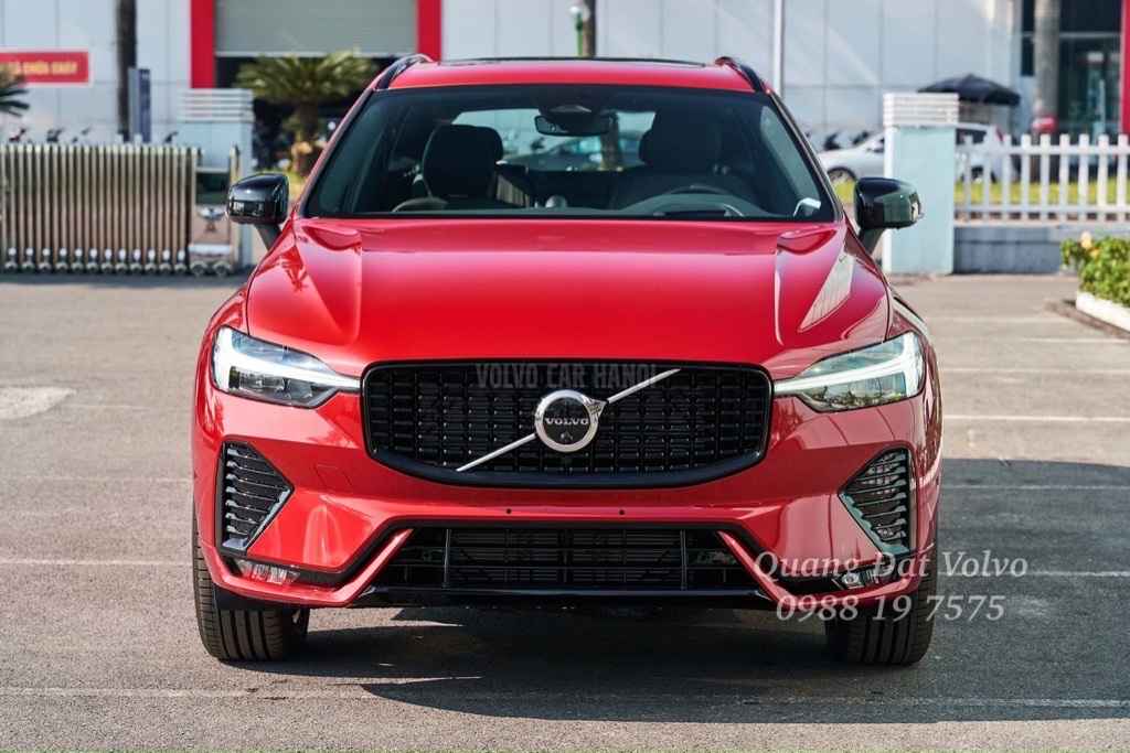 Volvo XC60 Ultimate Dark - Giá xe Volvo XC60